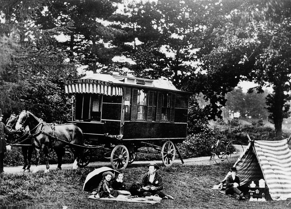 Inside the Wanderer, the World's Oldest Leisure Caravan in Existence ...