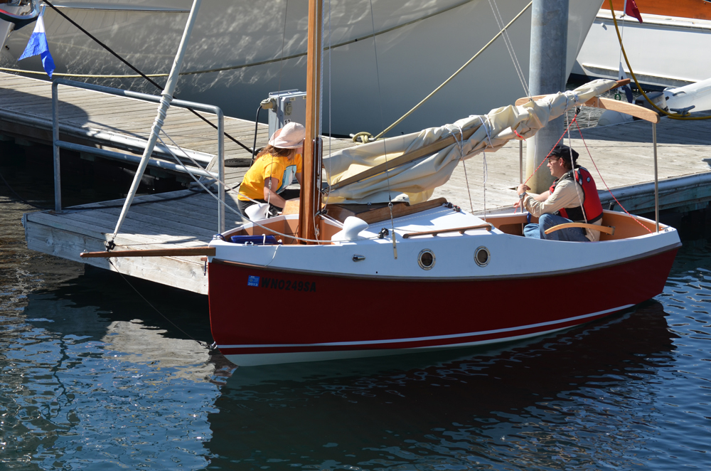 Micro Cruisers: Chesapeake Light Craft (CLC) PocketShip: