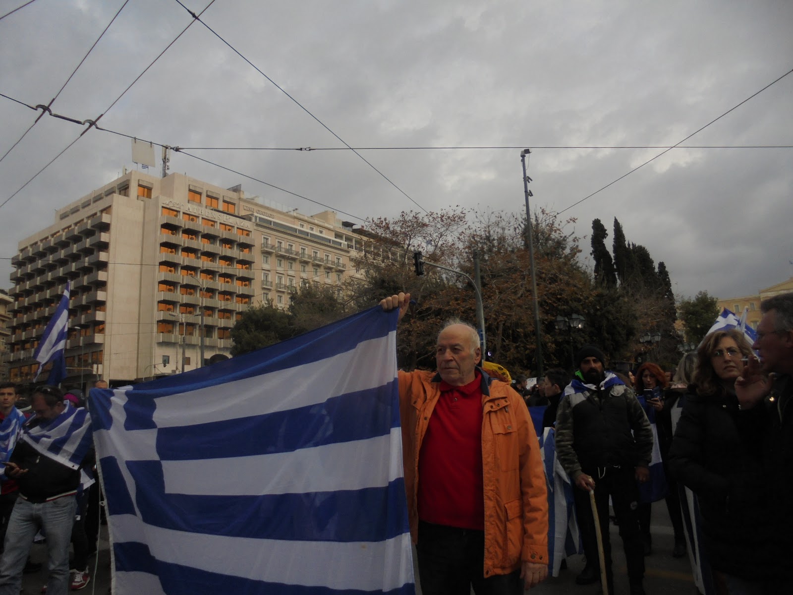 ΣΚΕΦΤΟΜΑΣΤΕ ΕΛΛΗΝΙΚΑ