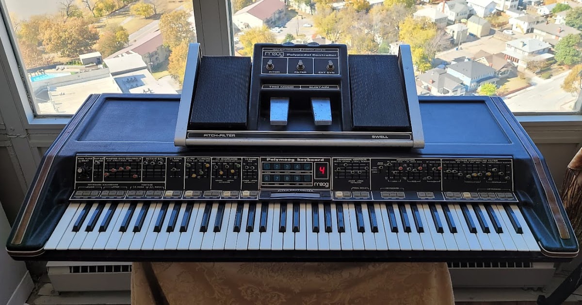 MATRIXSYNTH: Moog Polymoog 203a with Poly Pedal Controller