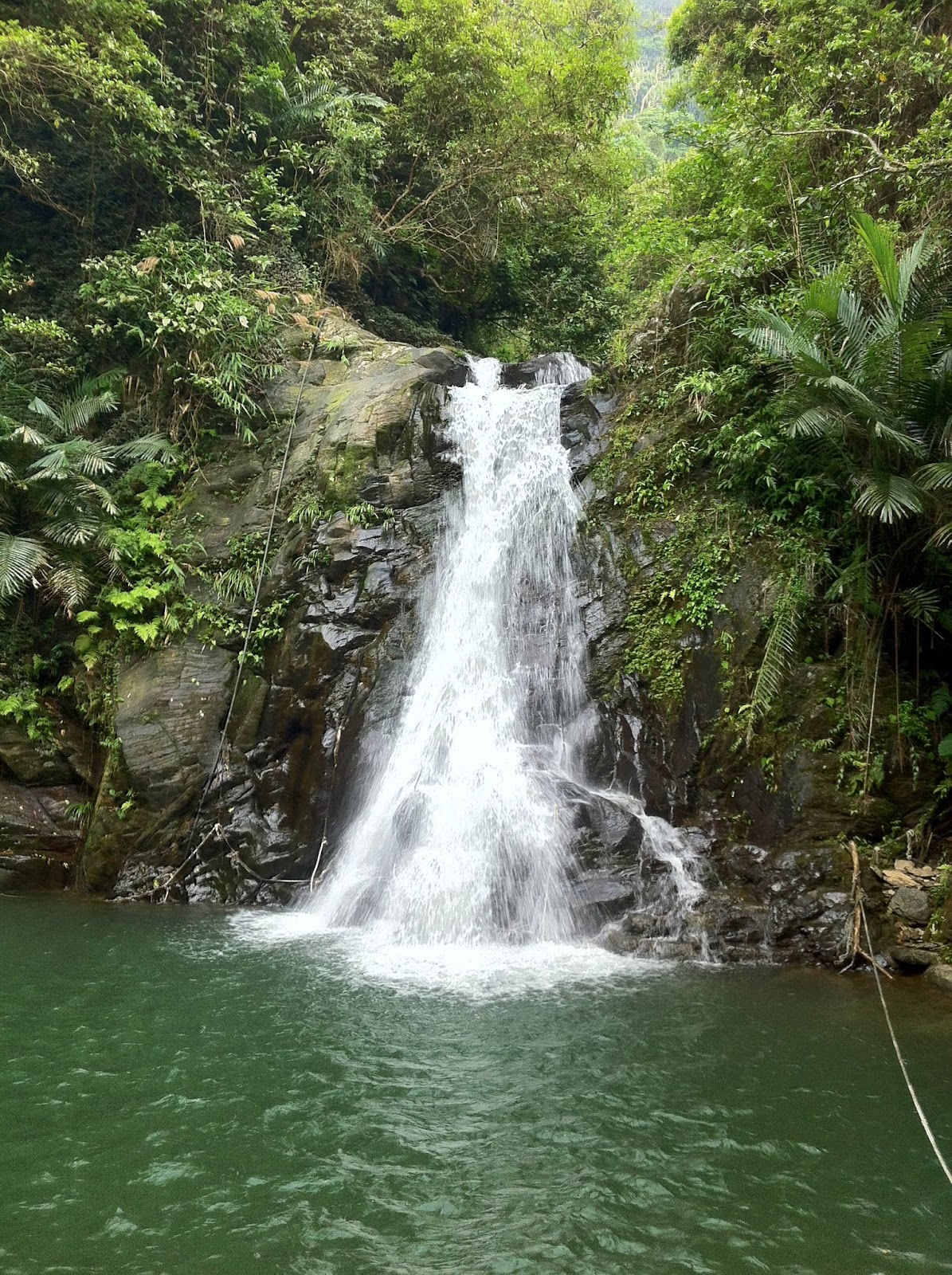 我爱台湾！: Journey to Liang Shan Waterfall (凉山瀑布) and Tianliao Moon World ...