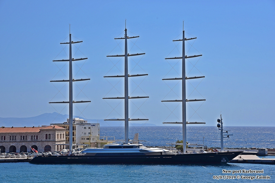 New Port Karlovassi: Το "Γεράκι της Μάλτας" στα νερα της Σαμου