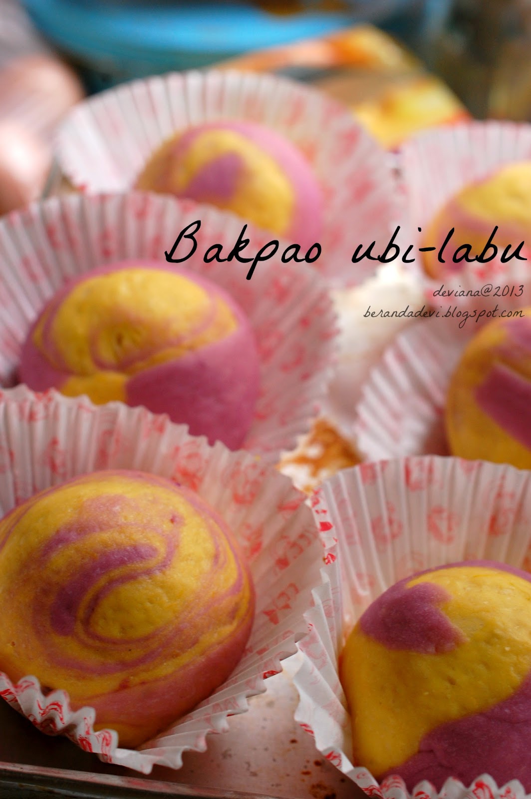 Beranda Devi: Two Tone Bakpao [ubi vs labu]