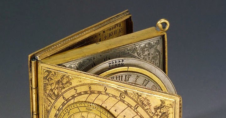 Ξωτικό: Ένα όμορφα σκαλιστό και επιχρυσωμένο "όλα σε ένα" αστρονομικό ...