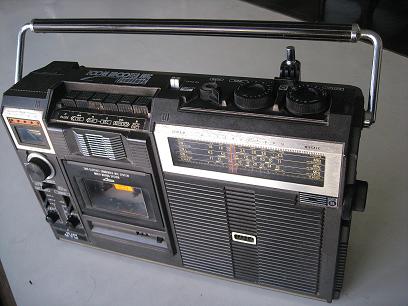 TOKO ANTIEK RETRO: RADIO TAPE JAPAN MEREK JVC JADUL ERA 70 'AN