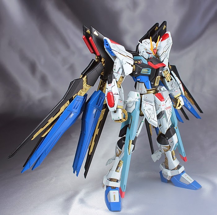 MG 1/100 Strike Freedom Gundam Full Burst Mode - Custom Build