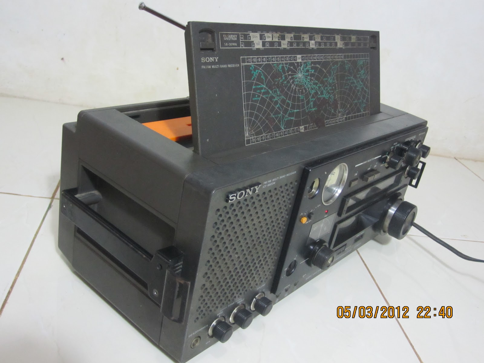 E L E C T R O N S: Radio SONY ICF 6800W Short Wave Synthesinzed Dual ...