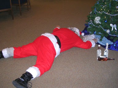 The Wrap Up Magazine: Top 5 Drunk Santa Pictures