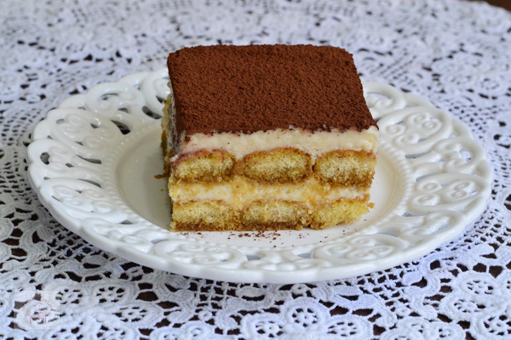 RETETE DE PRAJITURI - CAIETUL CU RETETE