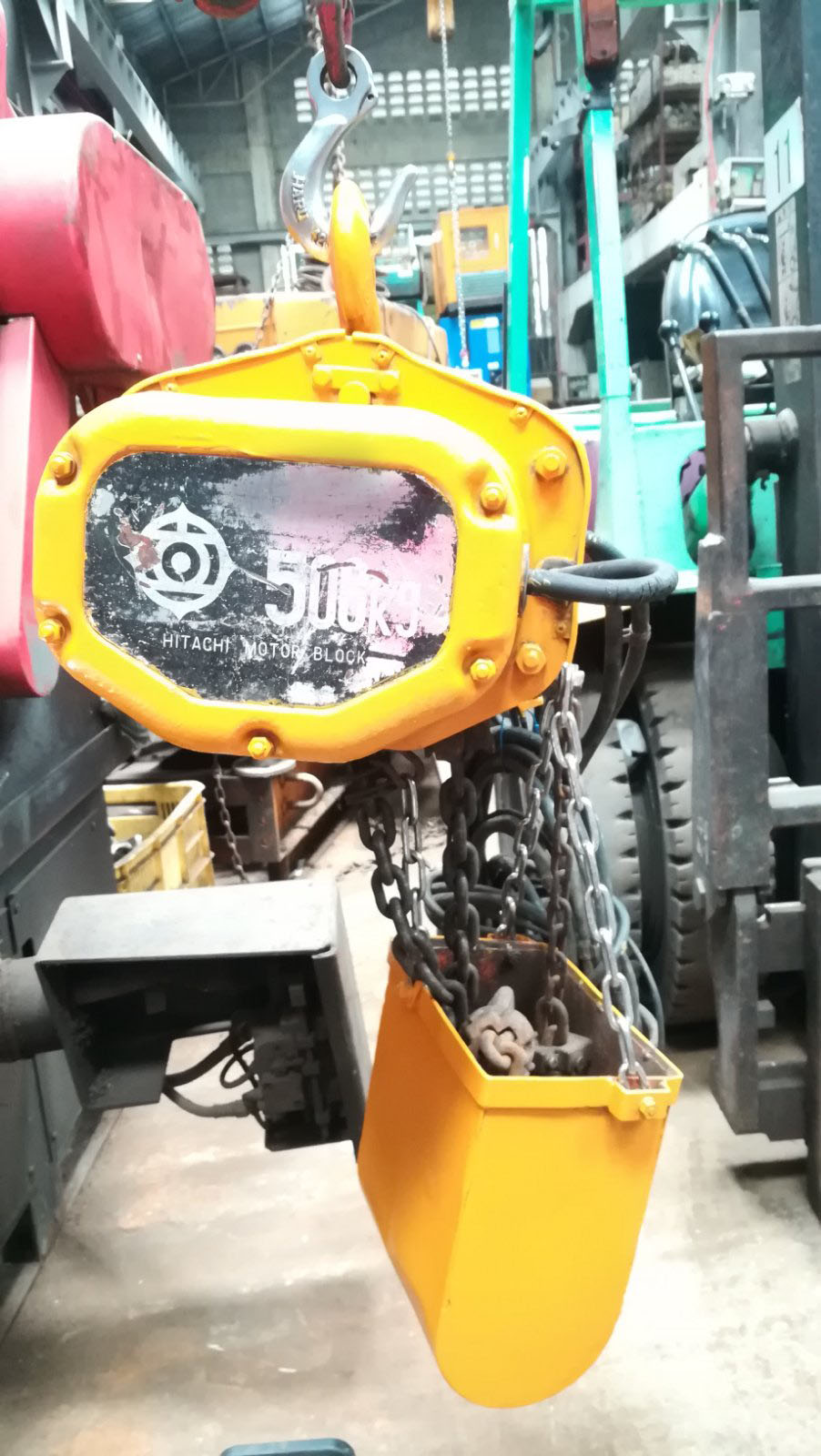 Products: Hitachi Chain Block 500kgs capacity 110v from Japan