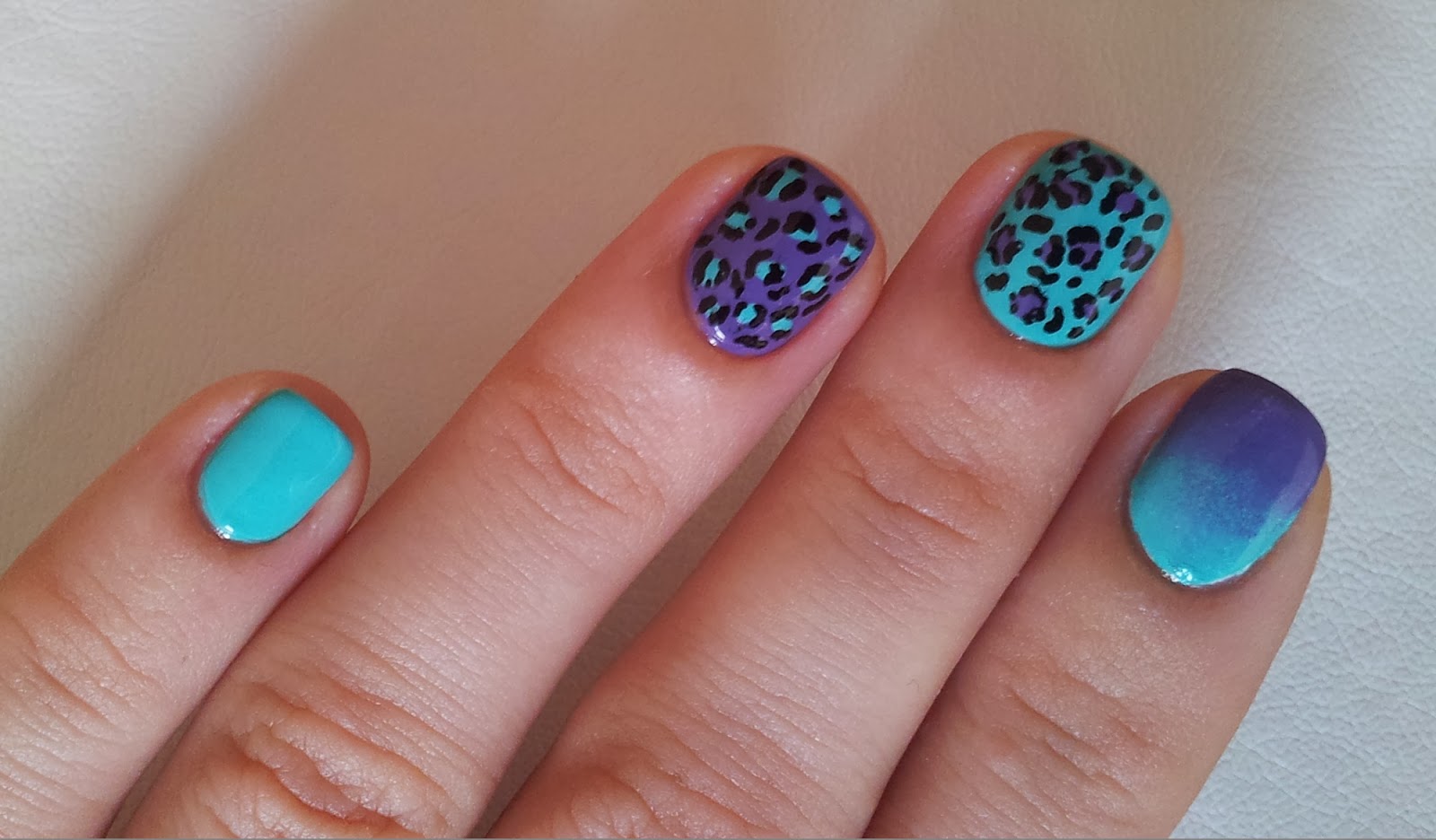 ANИА's COЯNER: Leopard print nails, oh my!