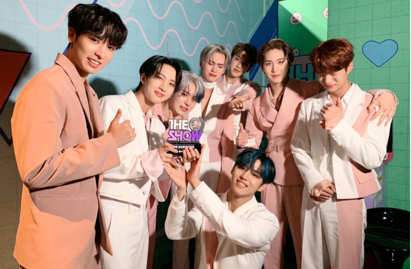 Pentágon obtiene su primera victoria en un programa musical después de ...