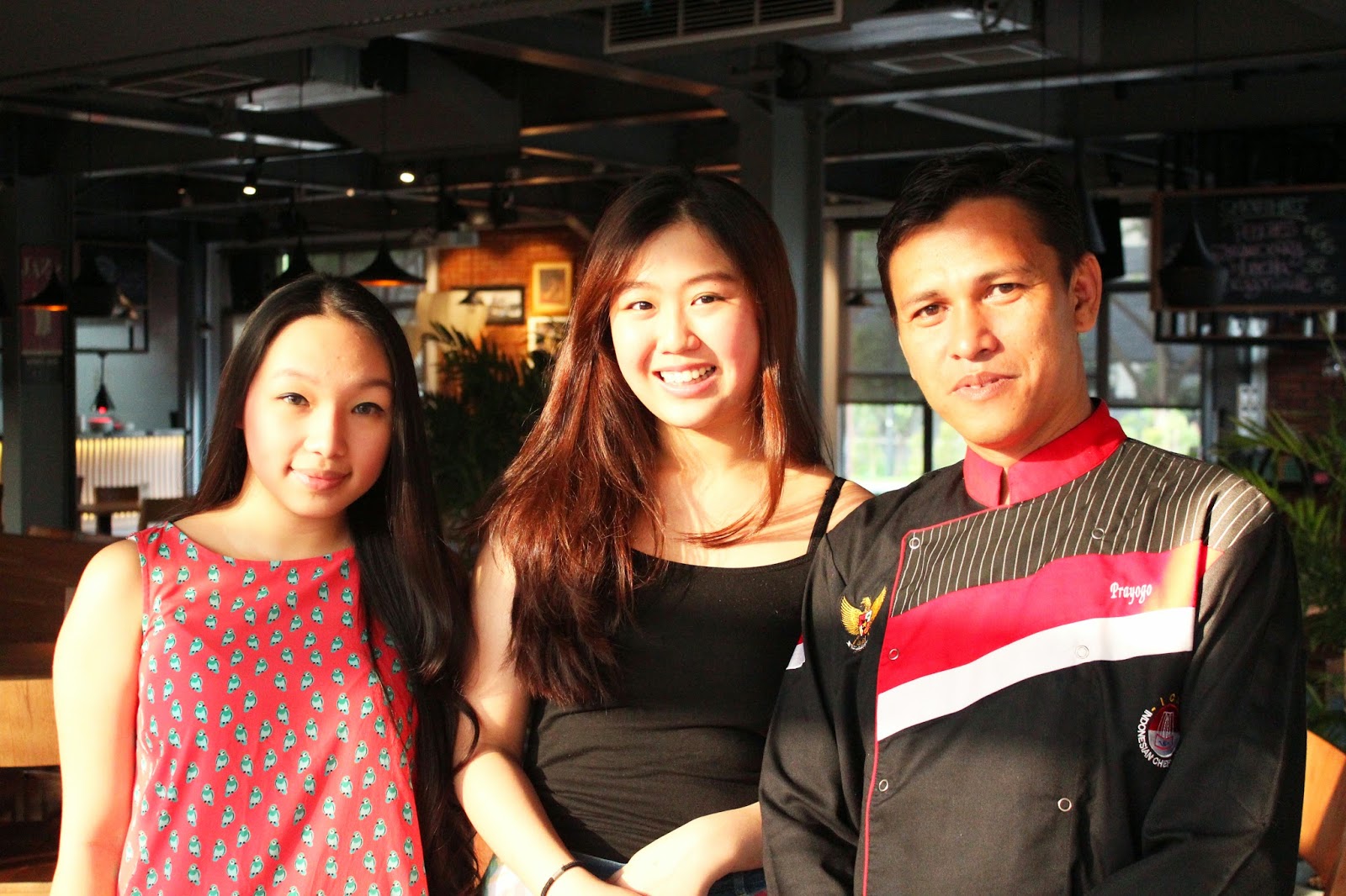 INTRO JAZZ BISTRO & CAFE