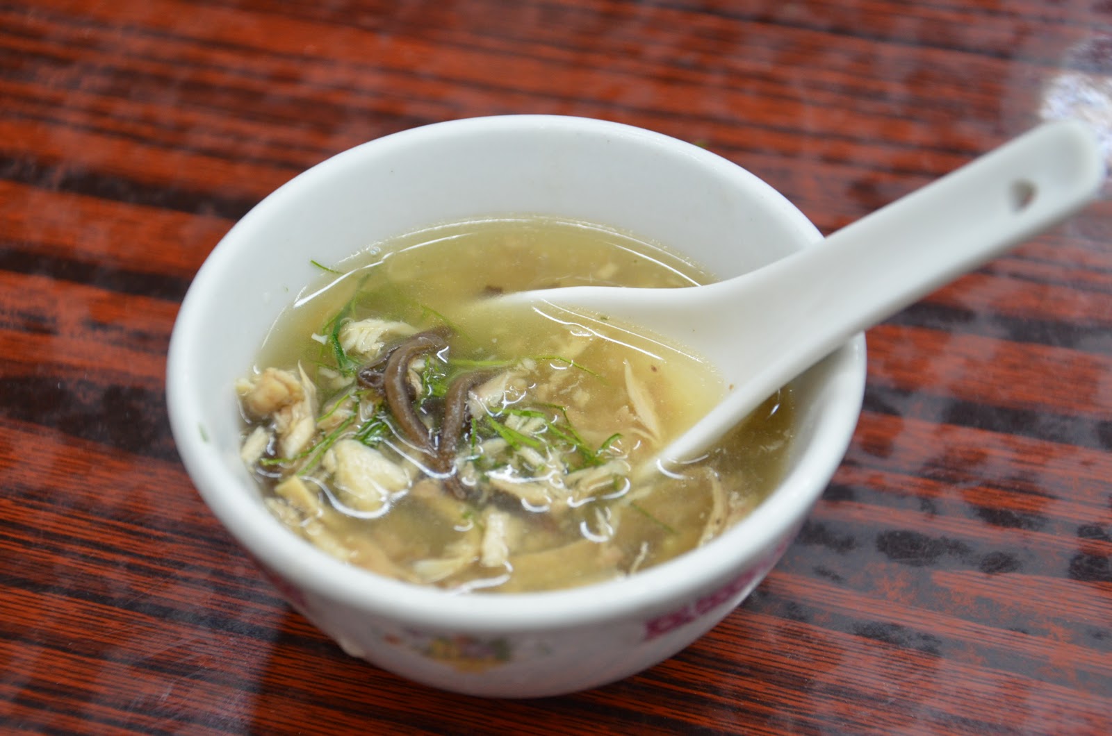 Team Orange Four goes to Hong Kong!: Snake soup