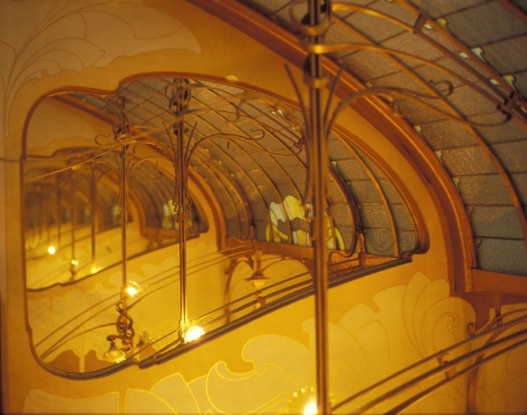 Diedrica: CASA TASSEL