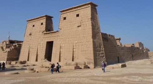 UN RATO DE ARTE : Templo del dios lunar Khonsu en Karnak