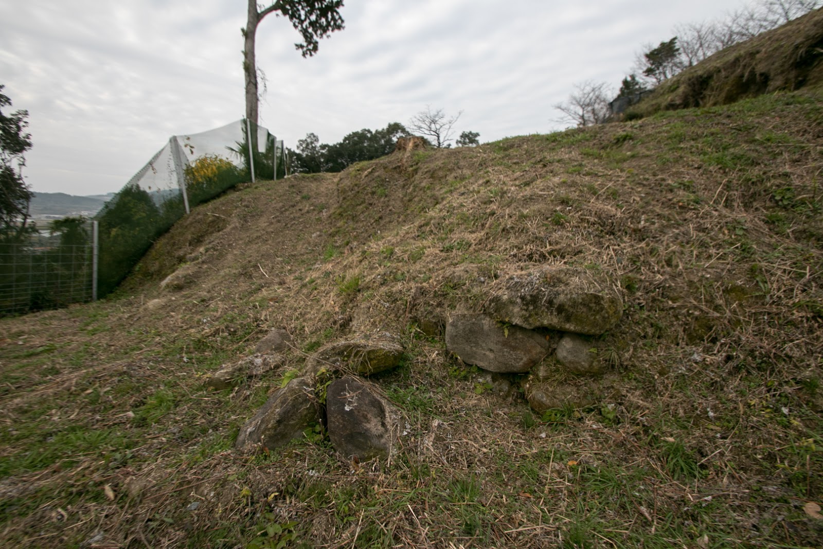 Hinoe Castle -Majestic castle of pious Christian lord- | Ken's Storage ...