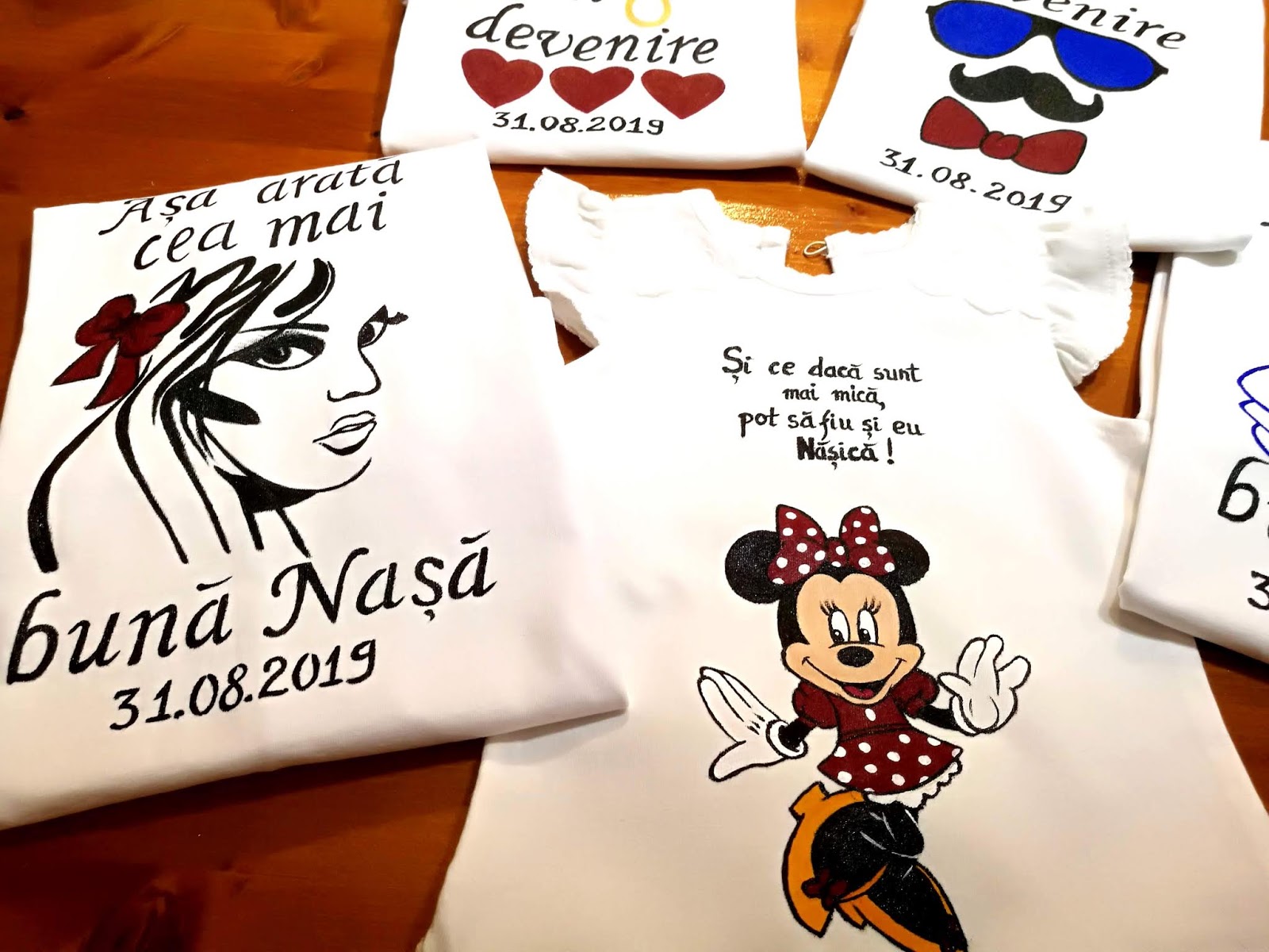 Hand painted wedding T-shirts/ Tricouri nuntă pictate manual.