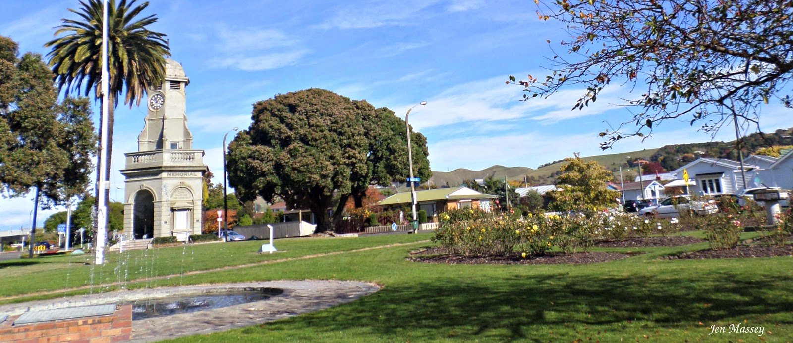 Napier Daily Photo: Taradale Clock Tower Fountain and The Memorial Rose ...