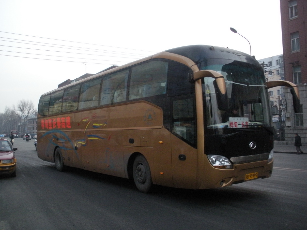 Buses: The buses in my hometown-----Changchun China