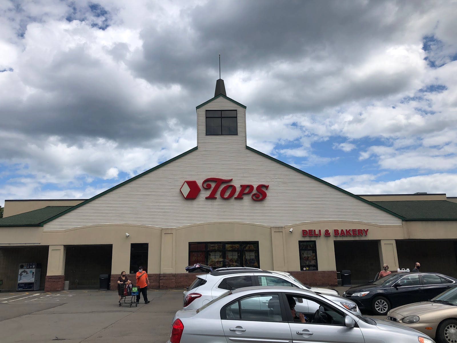 TOUR: Tops Friendly Markets - Watkins Glen, NY