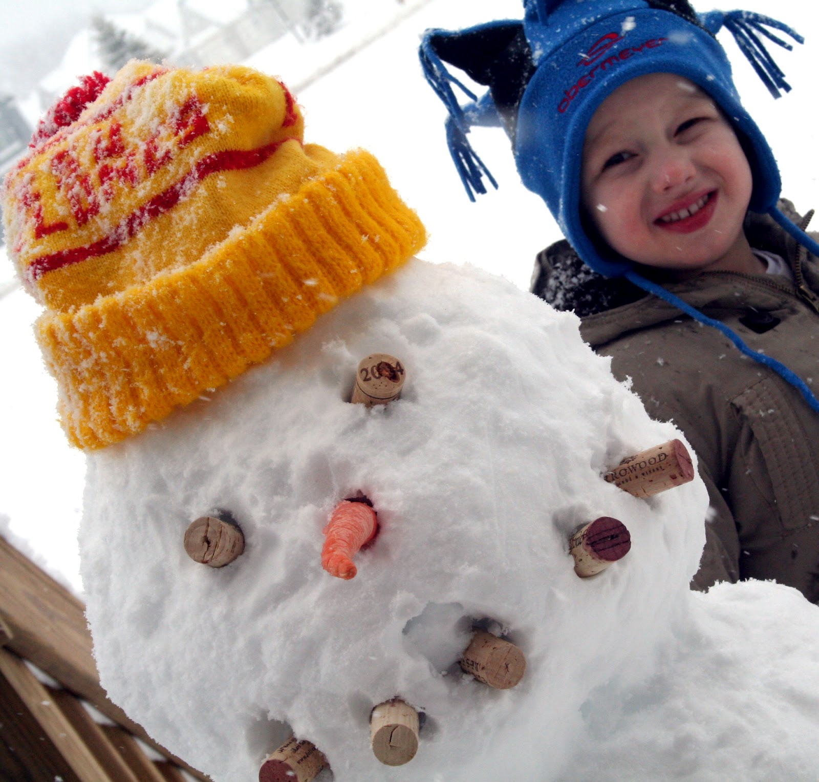 With thy Needle & Thread: Snowman Building 101