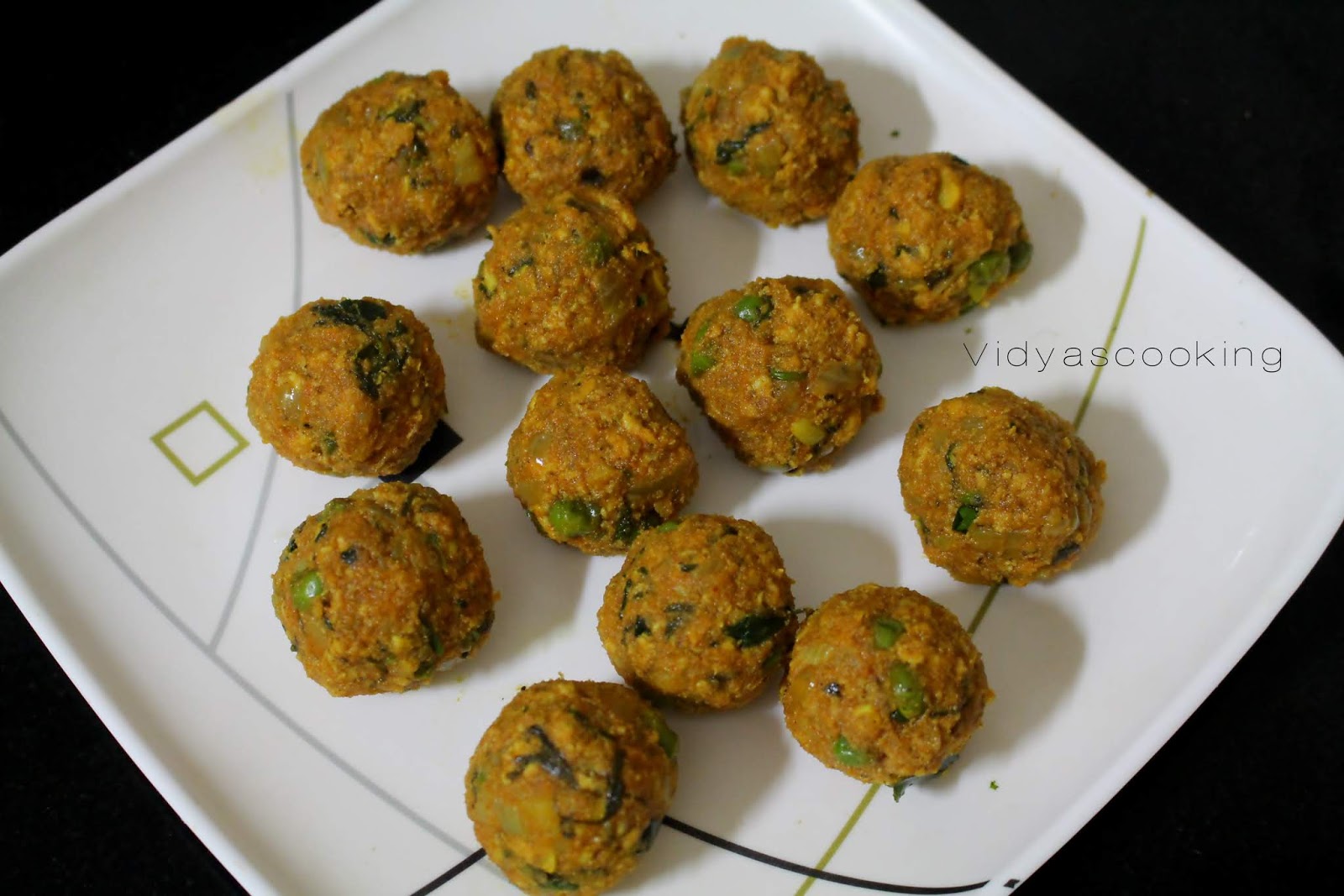 Street Food Series: Chicken Vada Pav Recipe