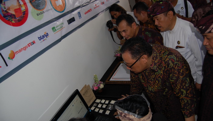 Telkom Fasilitasi Broabdband Learning Center di Celuk Gianyar ...
