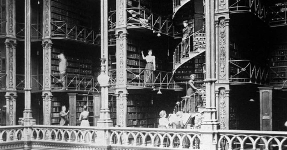 Stunning Vintage Photos Captured Inside the Cincinnati Old Main Library ...