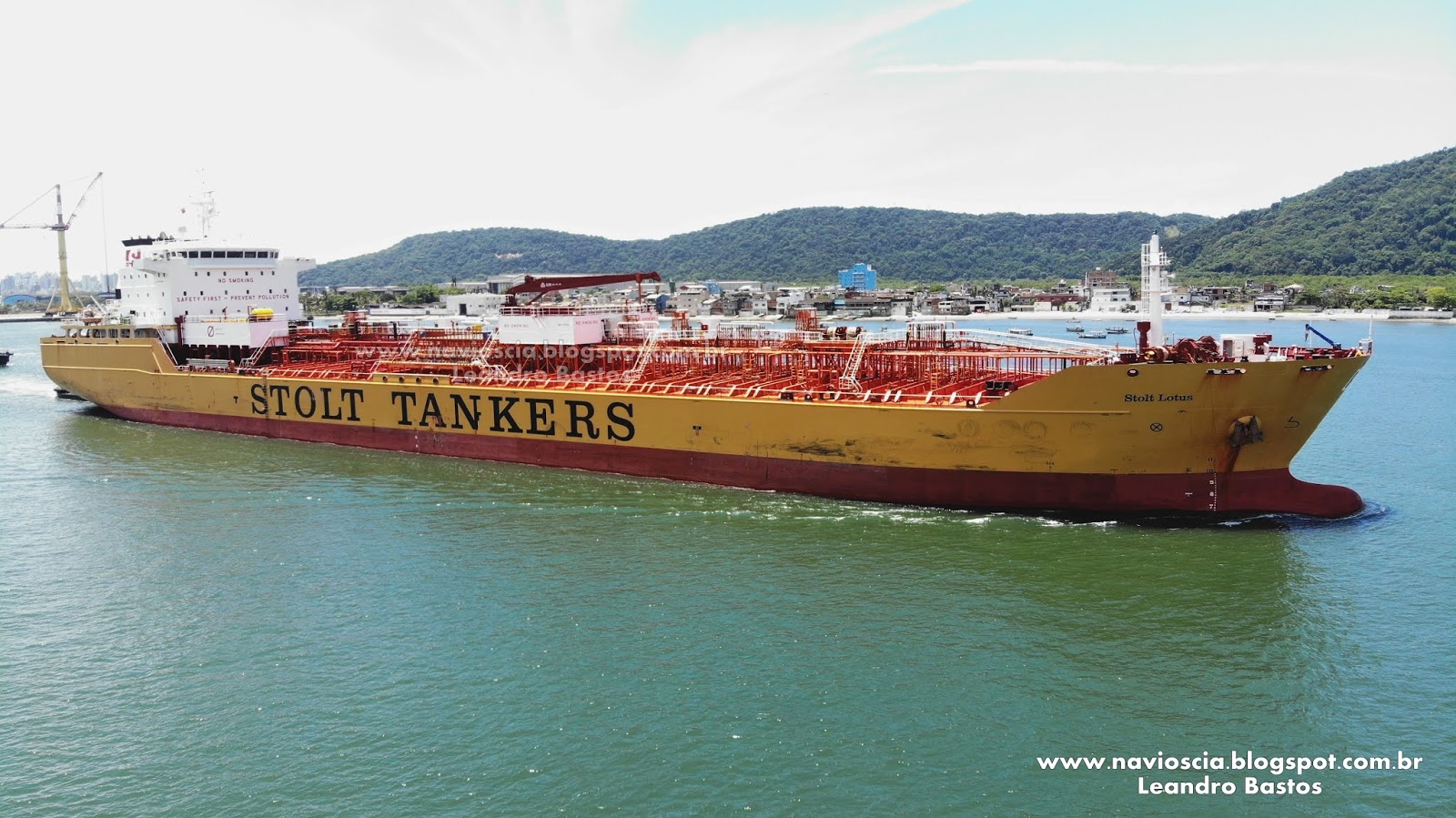 Navios de Santos & CIA: Navio STOLT LOTUS