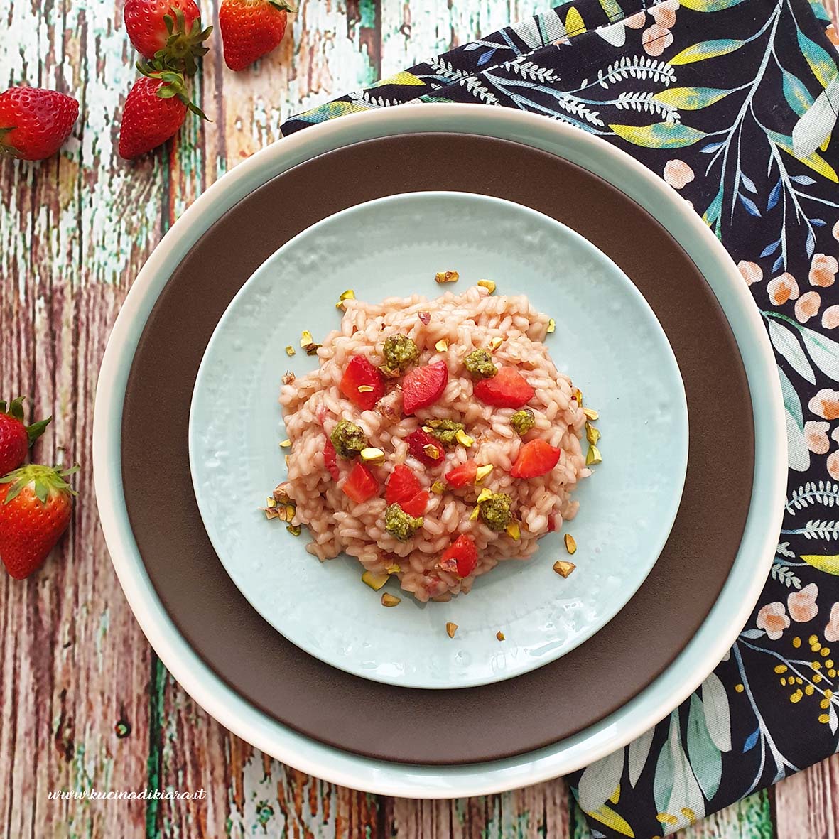 Risotto alle fragole con pesto di pistacchio | Kucina di Kiara