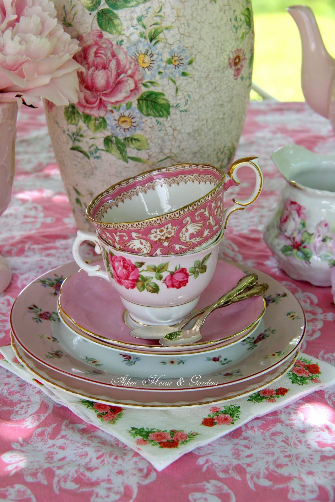 Aiken House & Gardens: Sunday Afternoon Tea in the Terrace