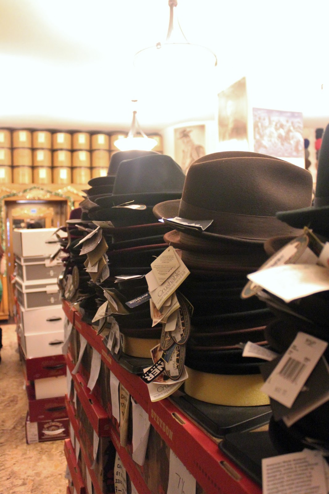 School of the Renaissance Artisan: Haberdashers, cappers, and the ...