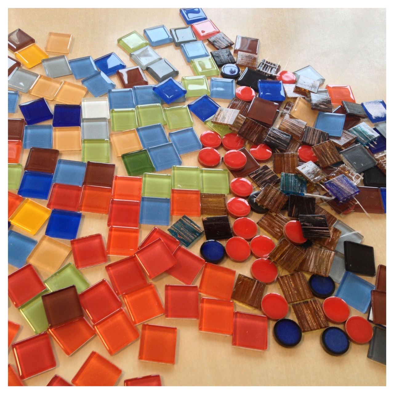 Norlandia Myrertoppen barnehage: Fargerike fliser