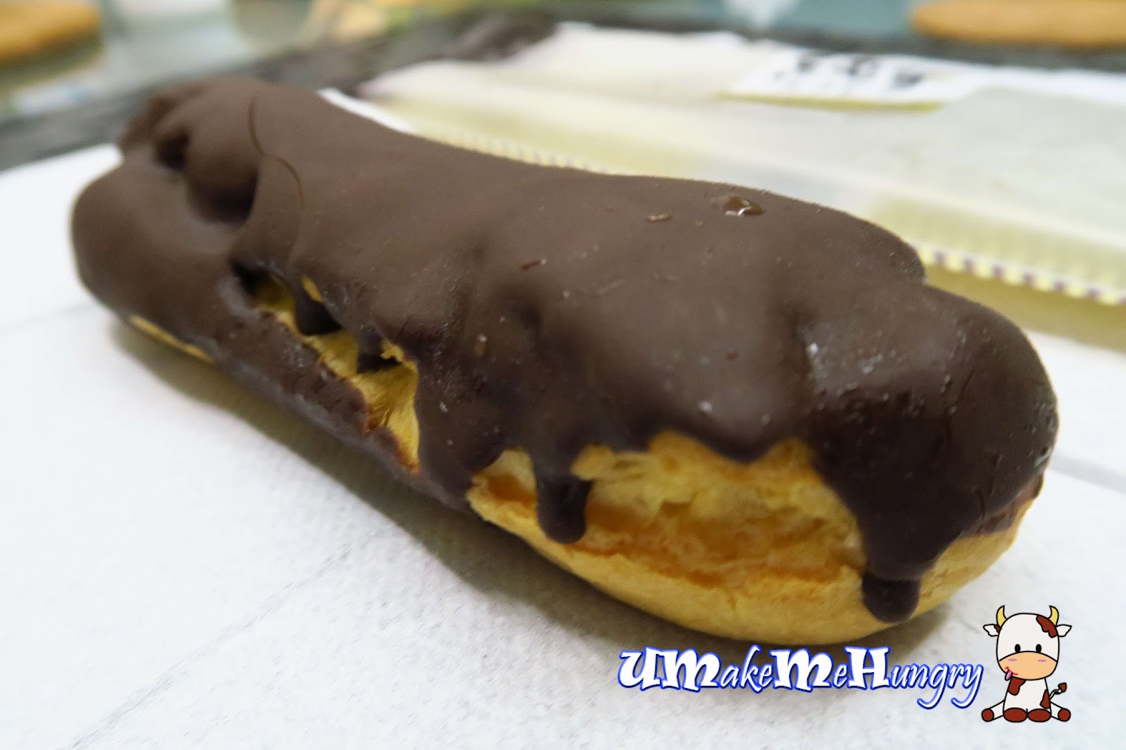 Custard Cream Eclair - $1.90