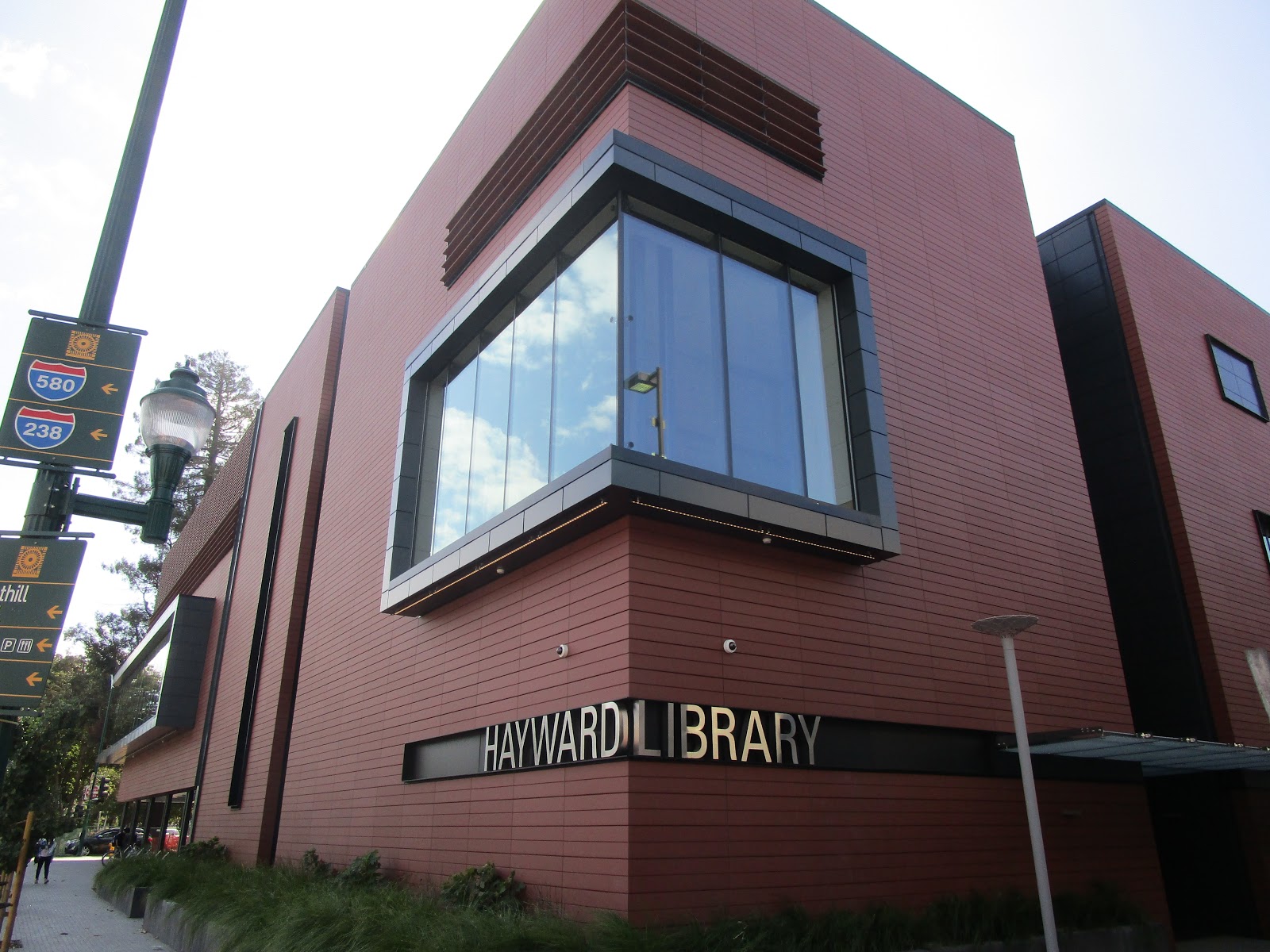 Adventures in Weseland: The New Hayward Library