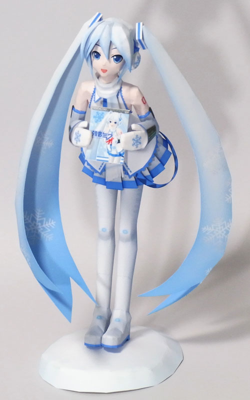 Vocaloid: Snow Hatsune Miku Paper Model | Paperized Crafts