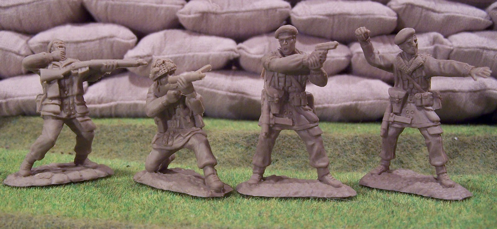 WWII Plastic Toy Soldiers: Conte Collectibles - Toy Soldiers