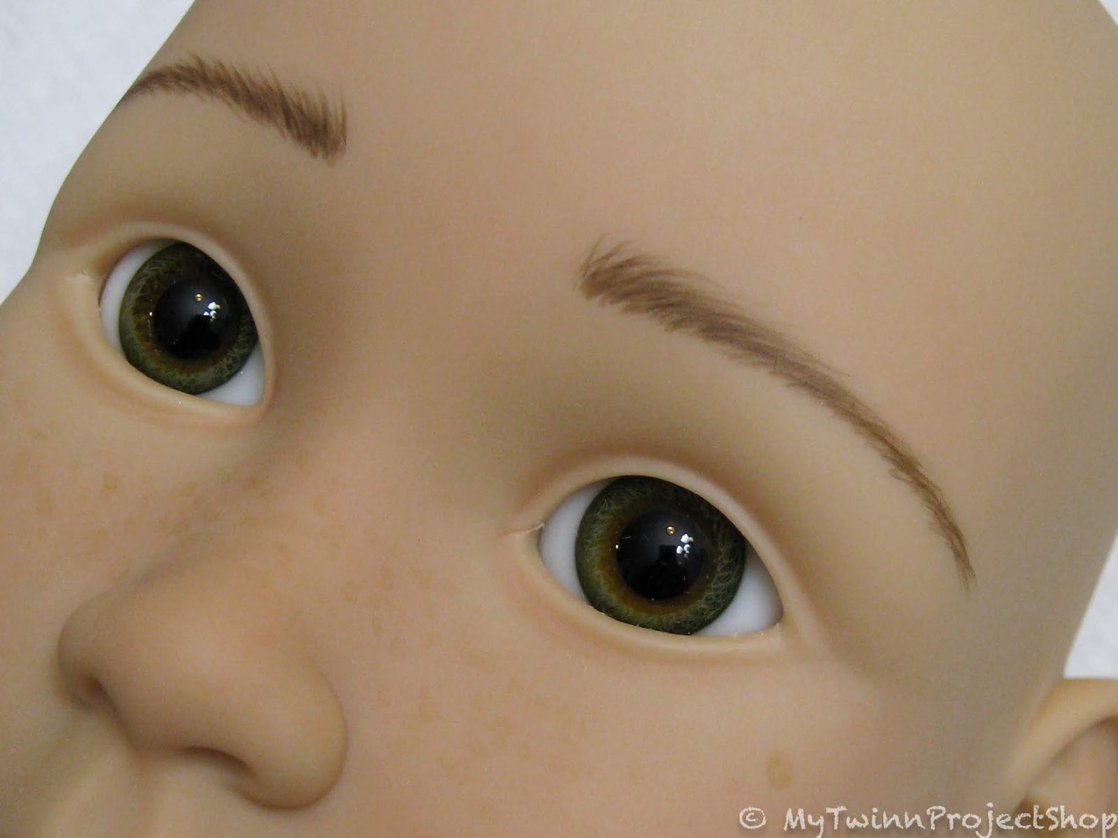 The My Twinn Project Shop: The Disembodied Heads