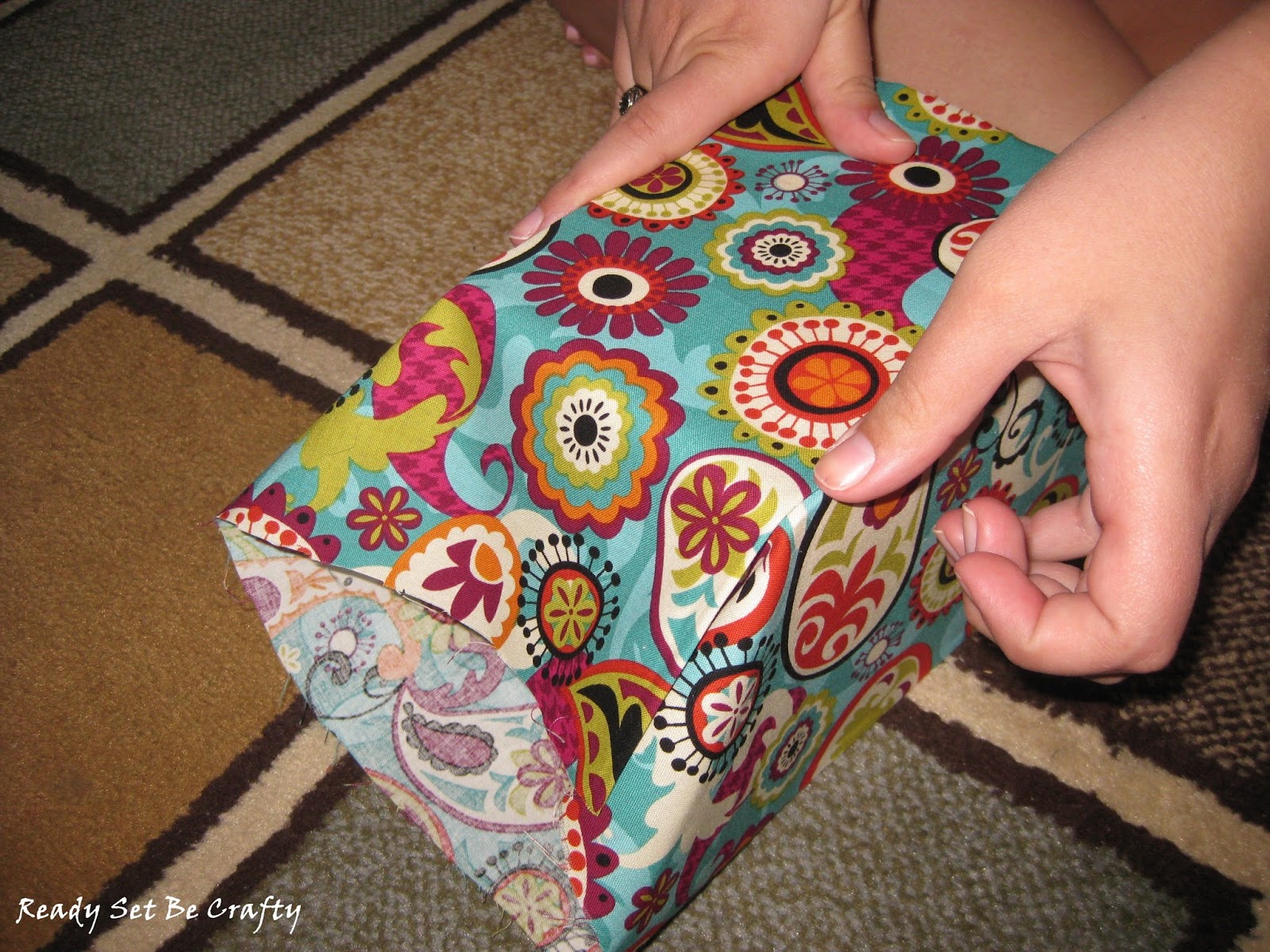Ready Set Be Crafty: DIY Tissue Box Cover