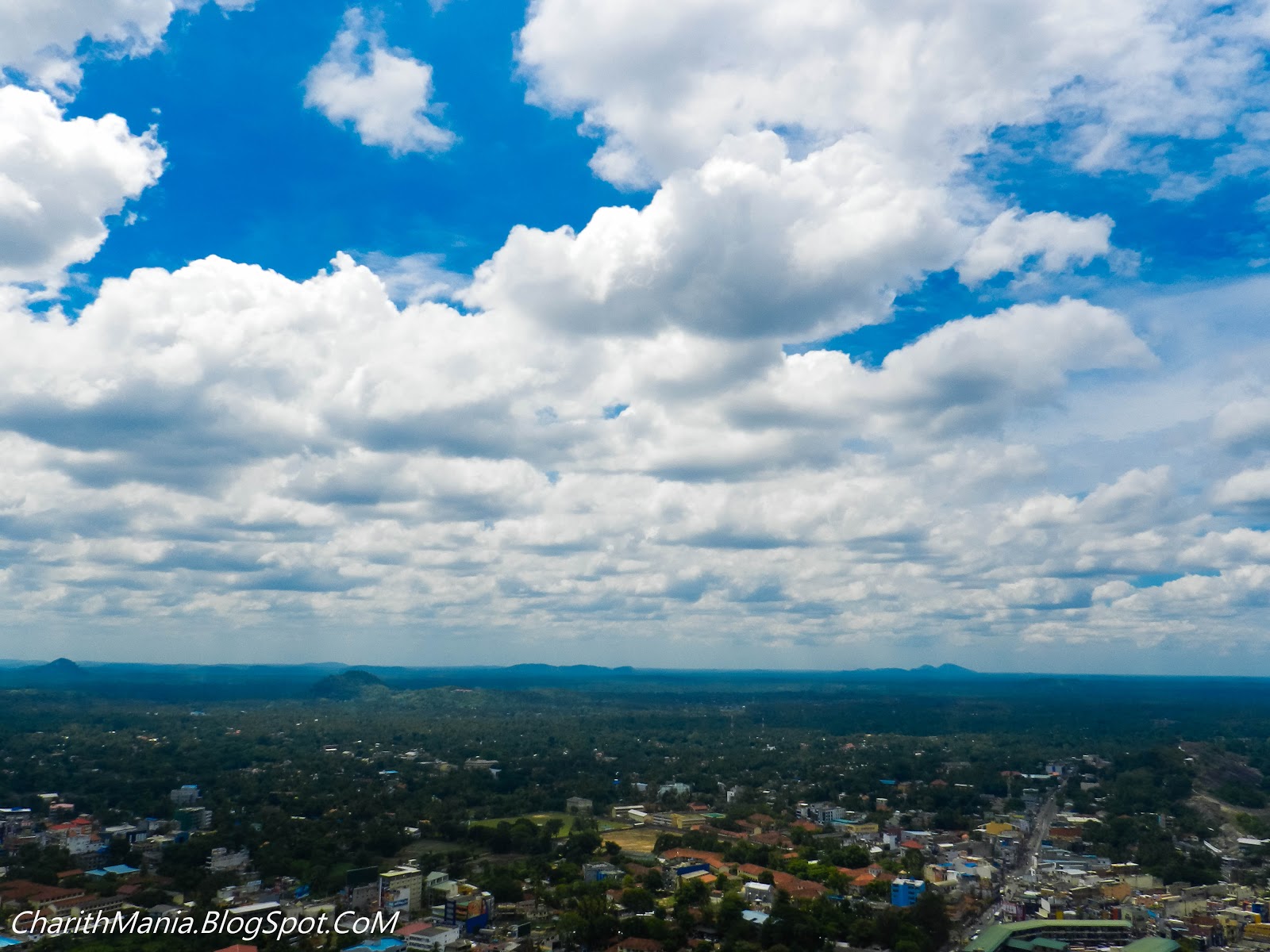 CharithMania: Ethagala (ඇතාගල) (the Elephant Rock)
