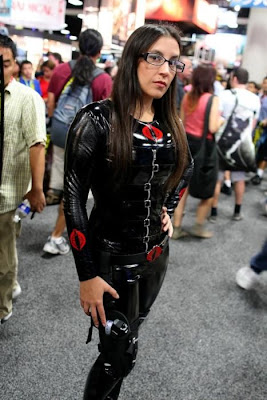 Innova: Cosplay Costumes Dress Up for Comic Con (36 Photos)