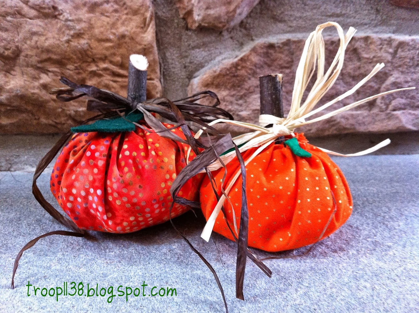 Girl Scout Troop 1138: Juliette Low Bday, Pumpkin Craft