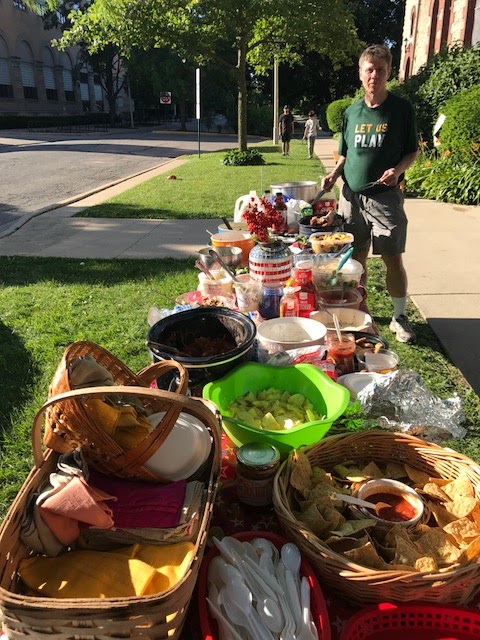 That's Life: Golf training, a potluck & a party