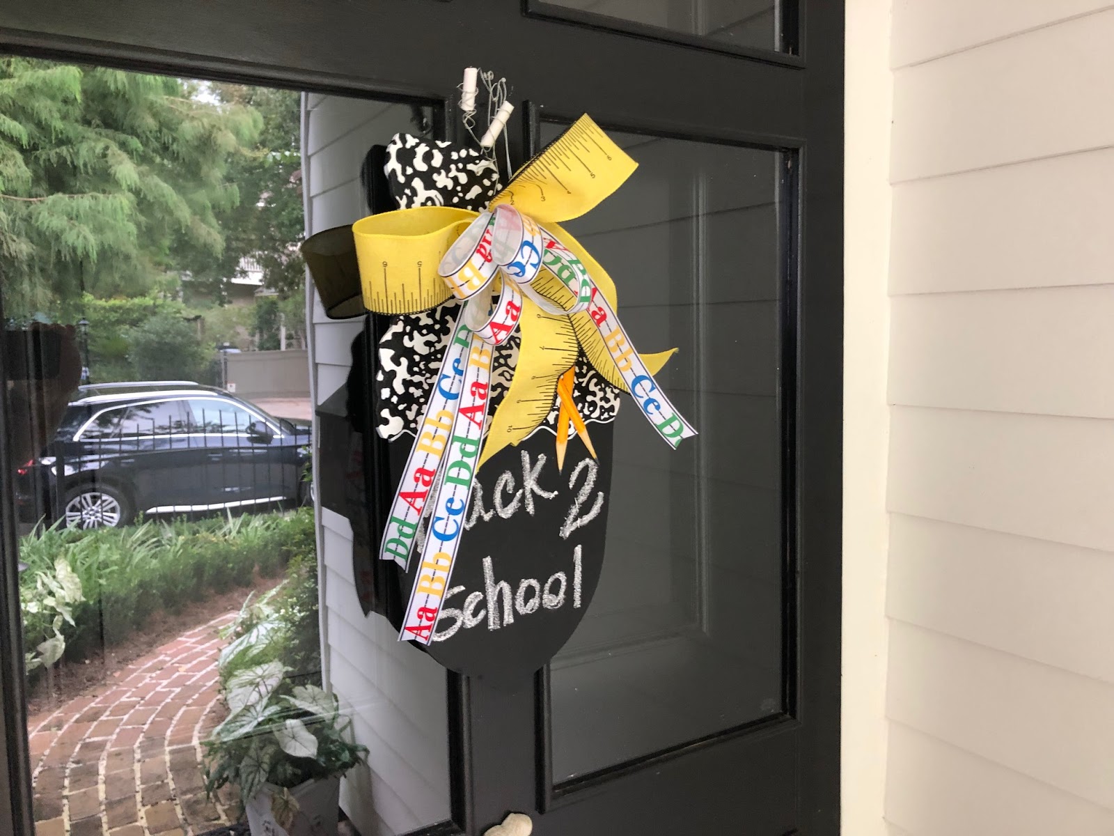 The Uptown Acorn: Back to School {Door Hanger}