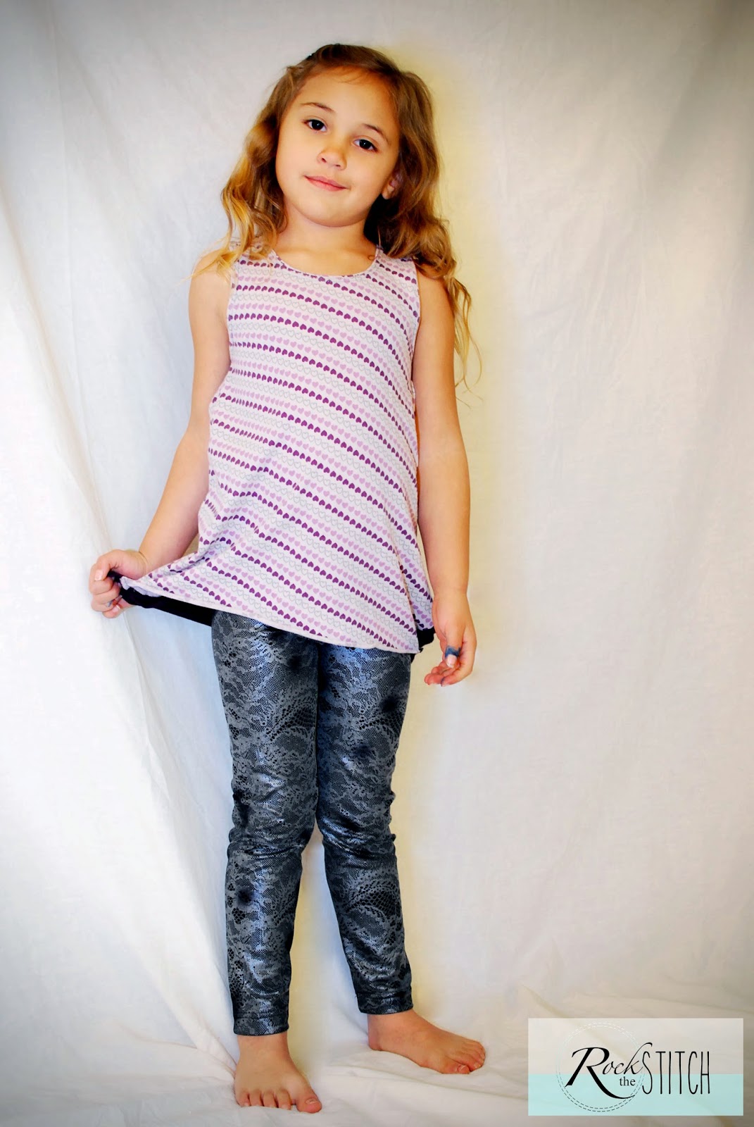 Rock the Stitch: Girls Basic Leggings - free pattern!