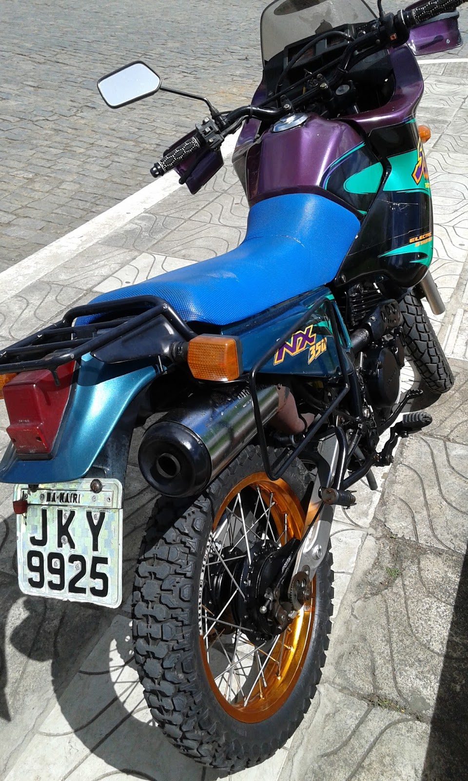 Vende-se uma moto NX350 Sahara, em Mairi