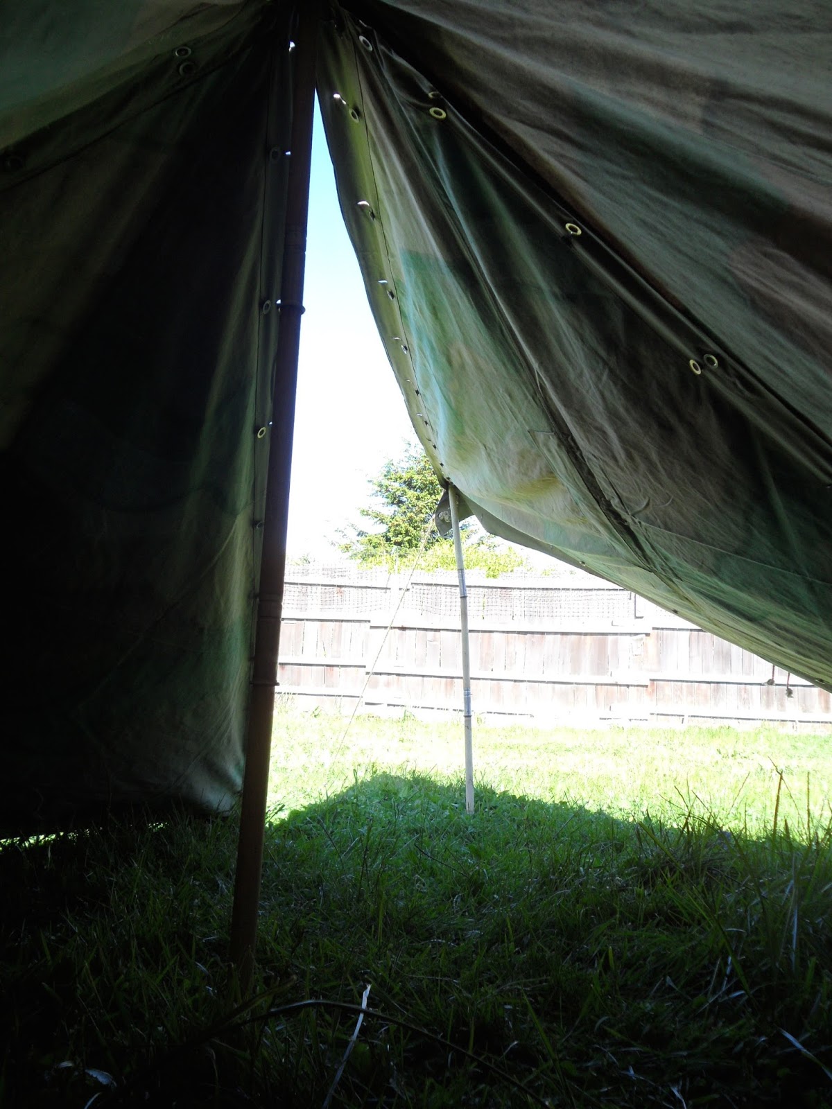 Four Bees: Swedish Zeltbahn Tent Set-Up