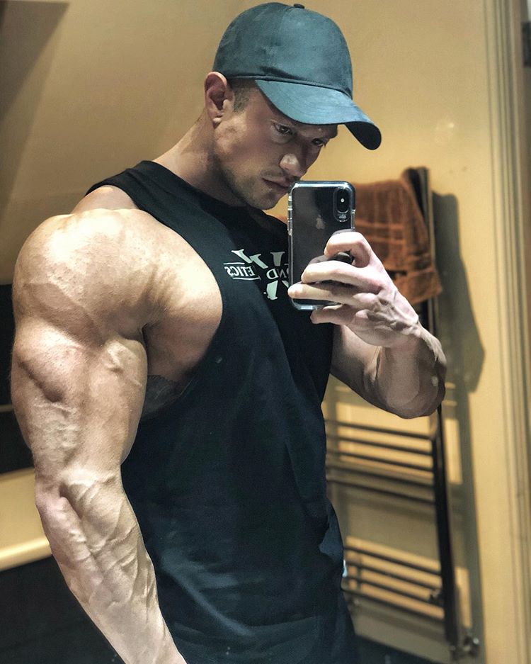 Muscle, Muscle, Muscle: Charlie London 4