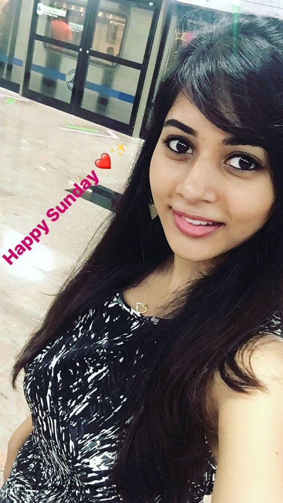 Suza Kumar Selfie photos - South Indian Actress